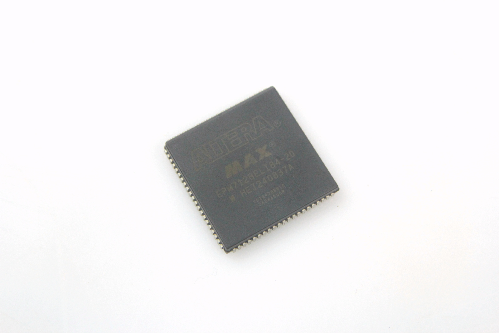 EPM7160ELC84-20 ALTERA MAX 7000 EEPROM based CPLD in PLCC-84 package ...